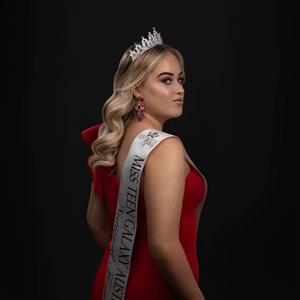 batyr - Mia Crosswell